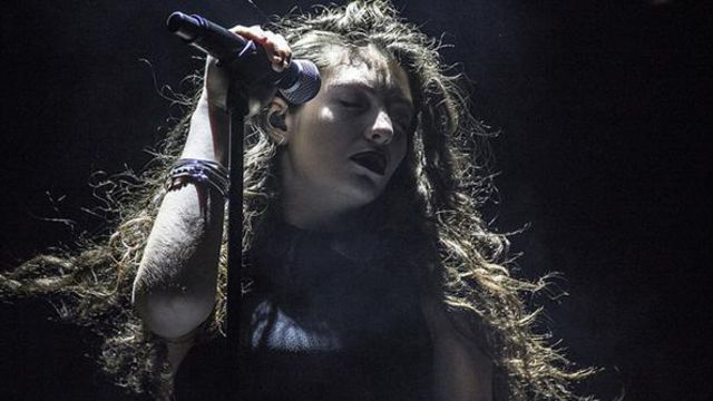 The Artist/Fan Connection, Taylor Meets Ryan, Post-Disney Pop Stars ...